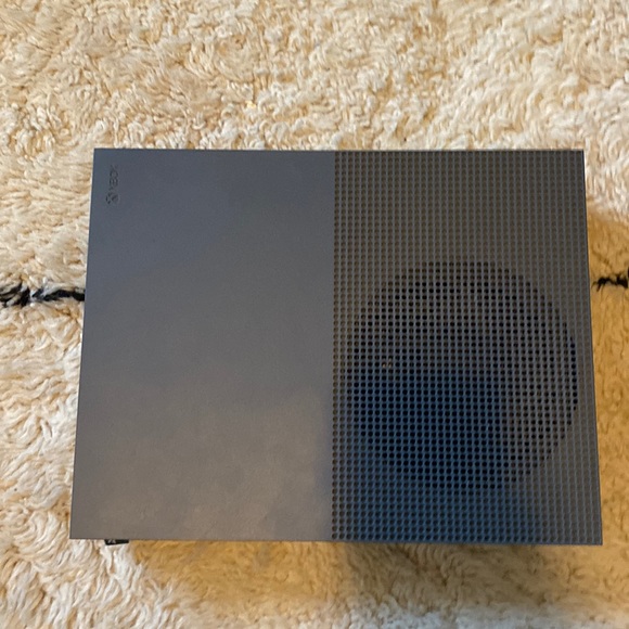 Microsoft | Video Games & Consoles | Xbox One S Grey 28gb | Poshmark